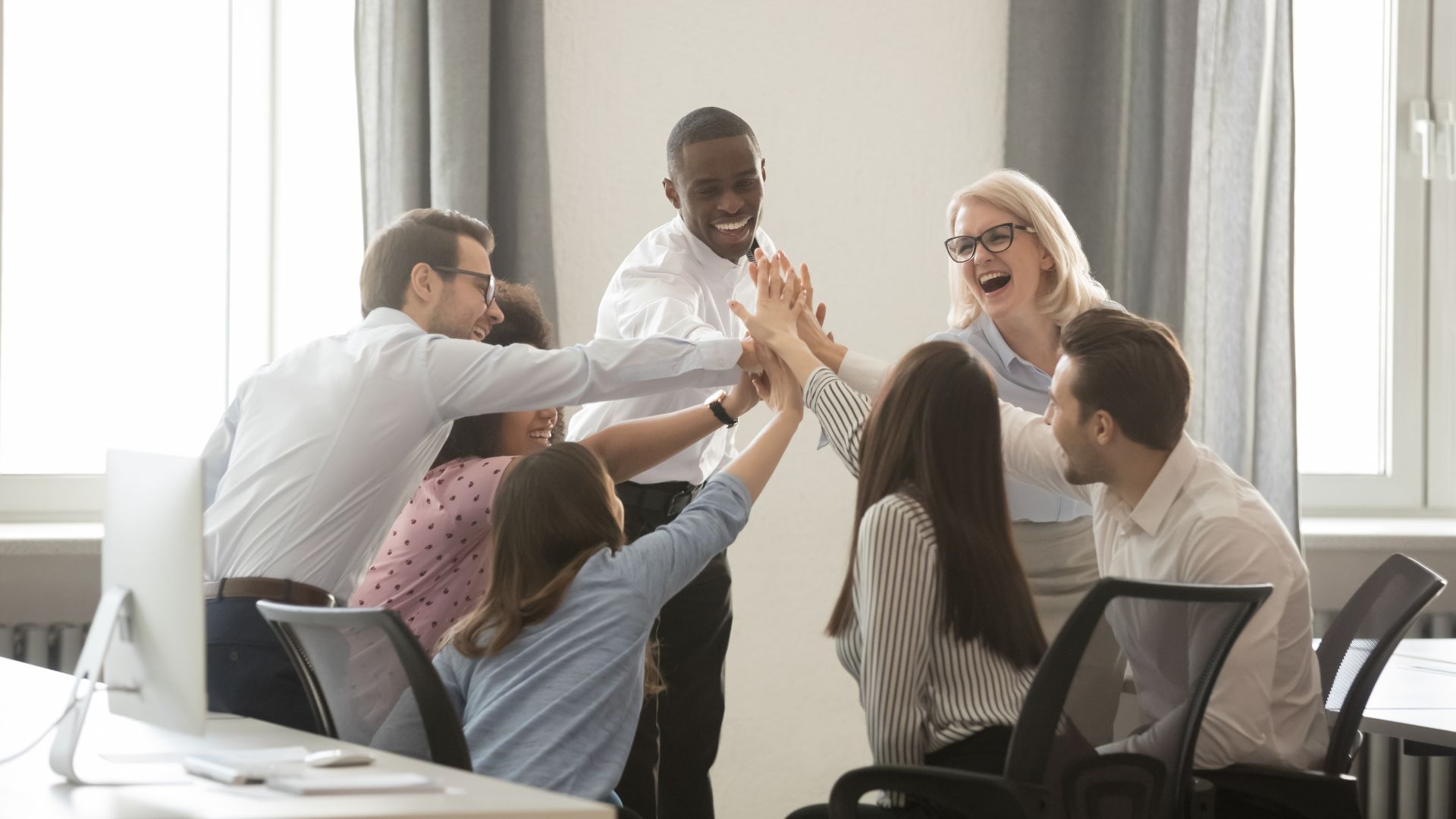 6 Tips om het Werkgeluk te vergroten bij jou op kantoor | DFM